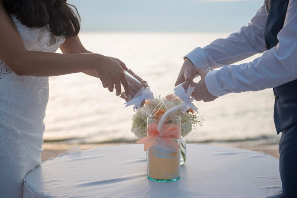 Rituel du sable de mariage : une cérémonie symbolique pour les amoureux